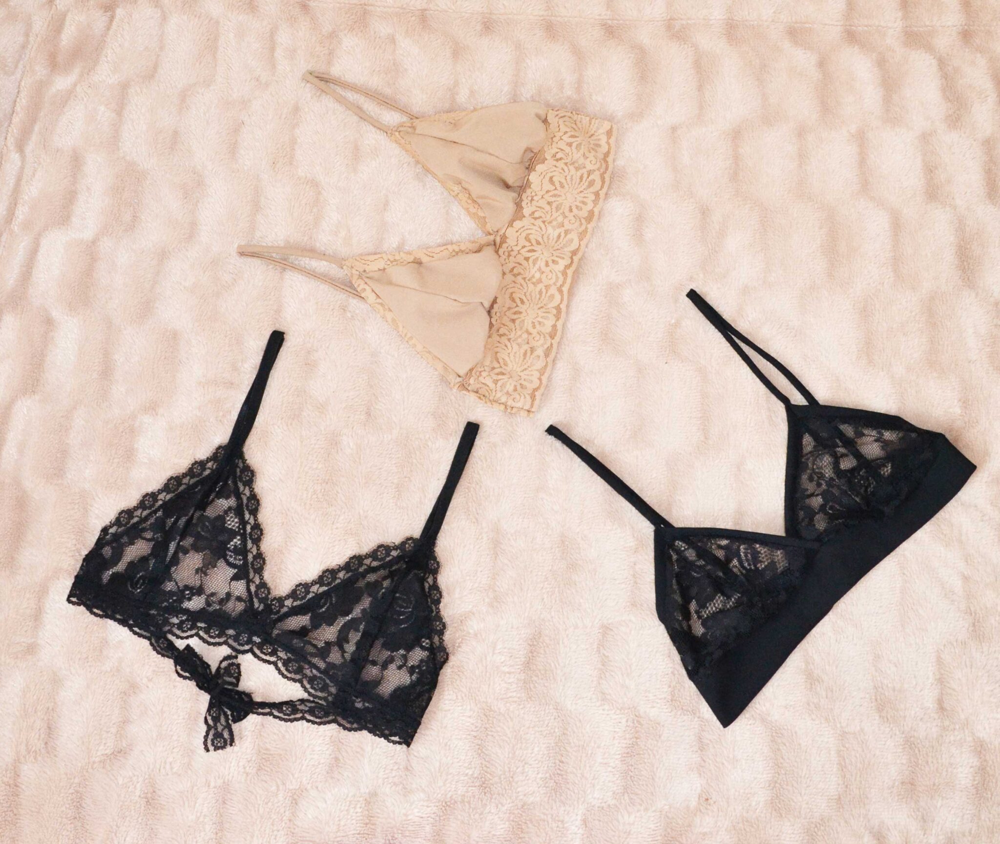 Triangle lace bras